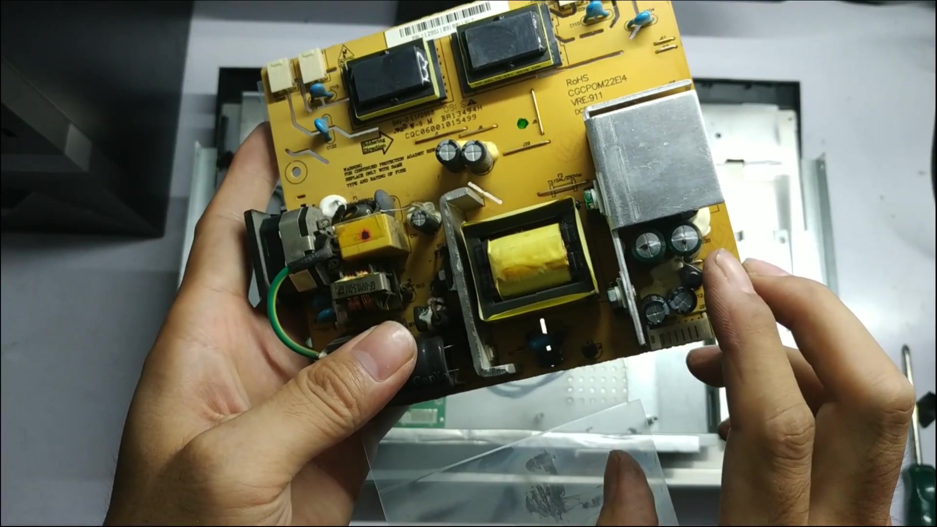 【显示器黑屏常见故障】长城液晶显示器黑屏维修实例