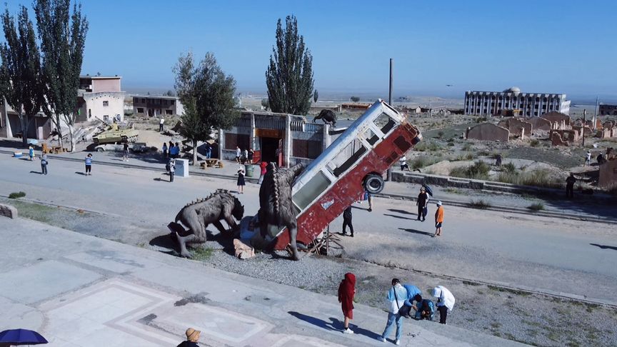 阿克塞石油小镇 从曾经的繁华到如今的荒芜