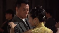 男人跟日本女人跳舞,却因中了毒针,顿时大汗淋漓