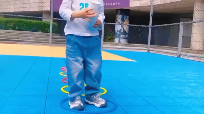 早教 萌娃 蒙特梭利 小稻田托育 户外活动