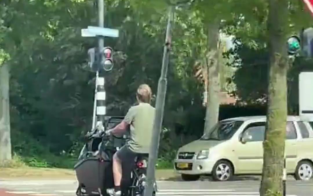 荷兰人到底有多少种自行车