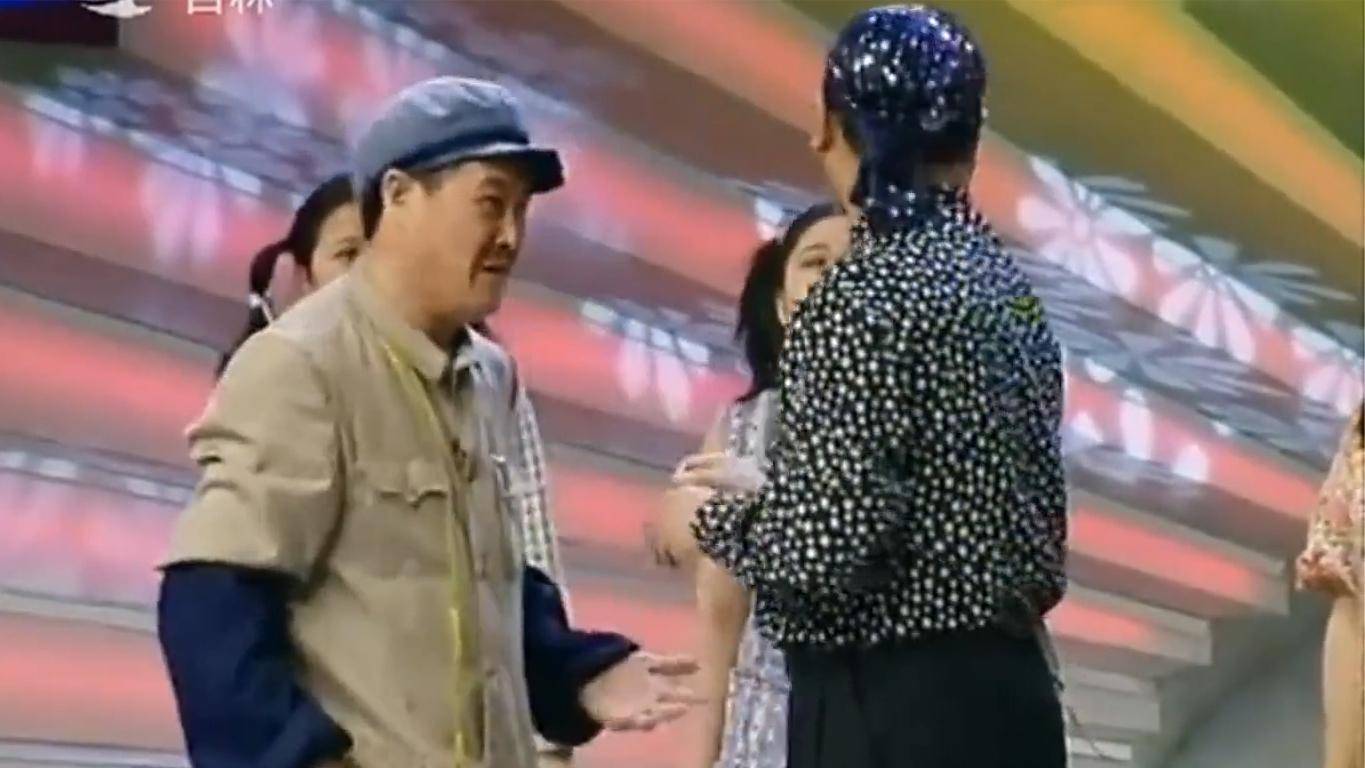 小品《红高粱模特队》,现在看这个小品,依旧能让人笑得肚子疼