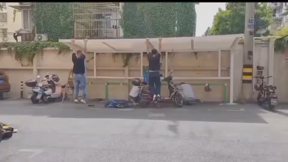 ...两轮电动车膜布车棚,专业做车棚的厂家,组合式车棚#膜布棚 #膜布...