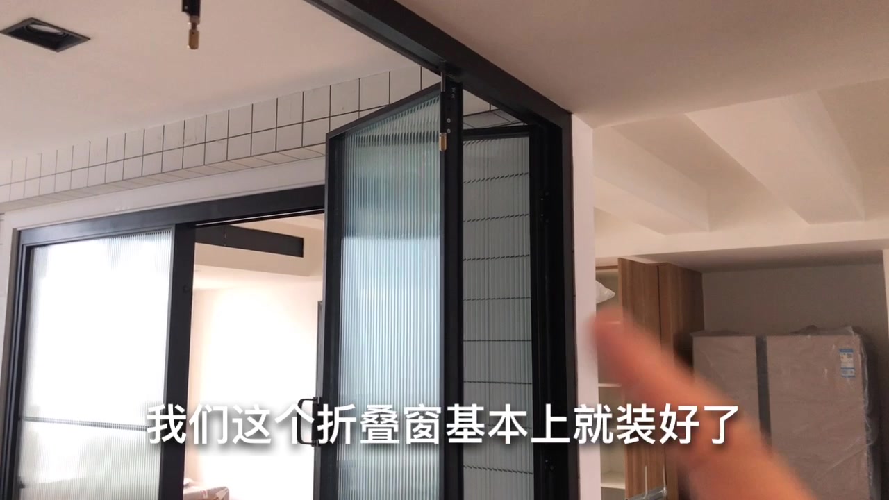 窄边框长虹玻璃移门加配缓冲器,安全开关不夹手,装修效果更好看