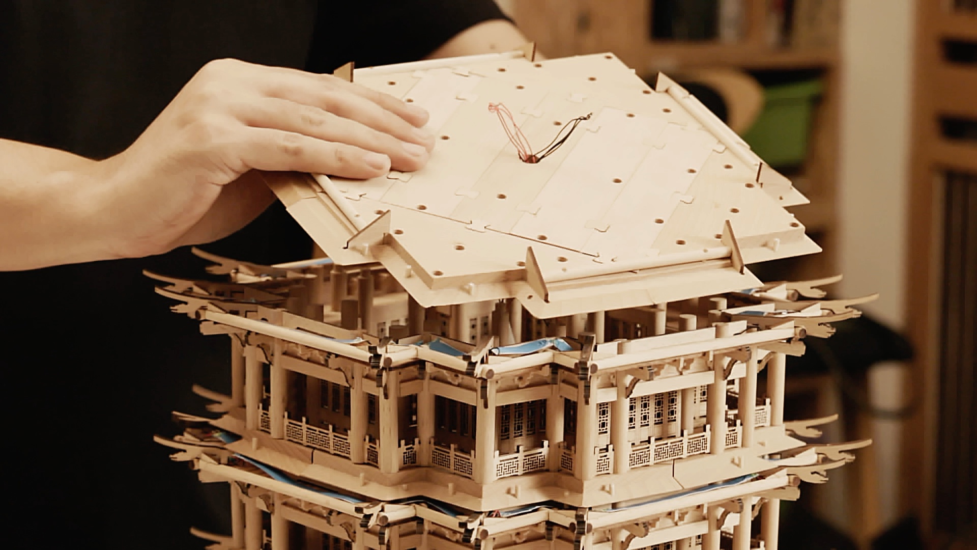 实木榫卯《黄鹤楼》古建筑模型国潮拼装积木玩具礼品DIY手工1:100