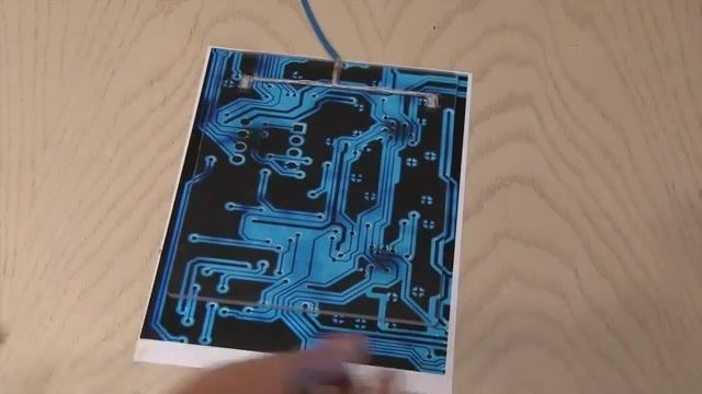 材料费5元,然后你将获得一个自制的发光鼠标垫