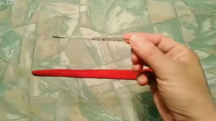 巧甩体温计——轻松甩下水银柱的小窍门