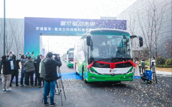 〖宇通客车〗宇通氢能源公路客车在北京