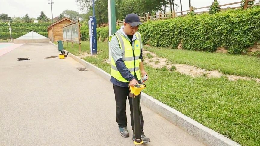 上海雷迪DM管道防腐层检测仪的使用
