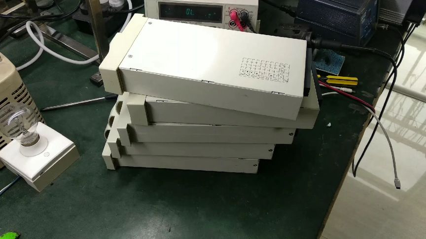 小小的压敏电阻,保护功能大,没有它,市电电压高,电源立即报废