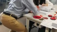 给投标书盖章,姿势销魂,手速无敌!