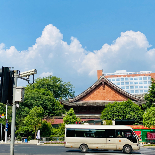 言又戈 