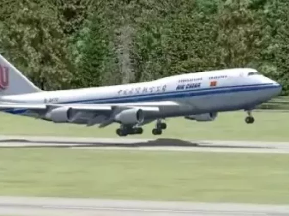 国航波音747着陆视频【FSX钢琴曲欣赏】