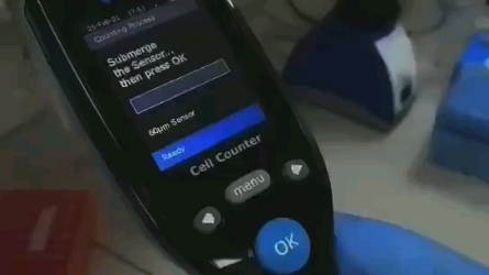 默克手持细胞计数器挺好用的14秒自动计数,快!采用库尔特原理计数,金...