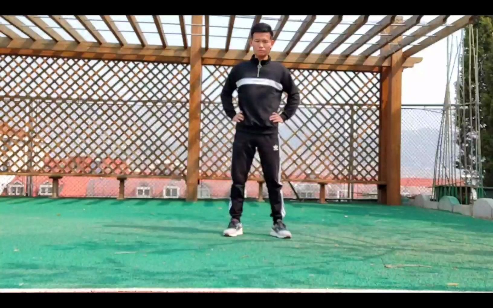 威海市实验小学孟凯前滚翻教学微课