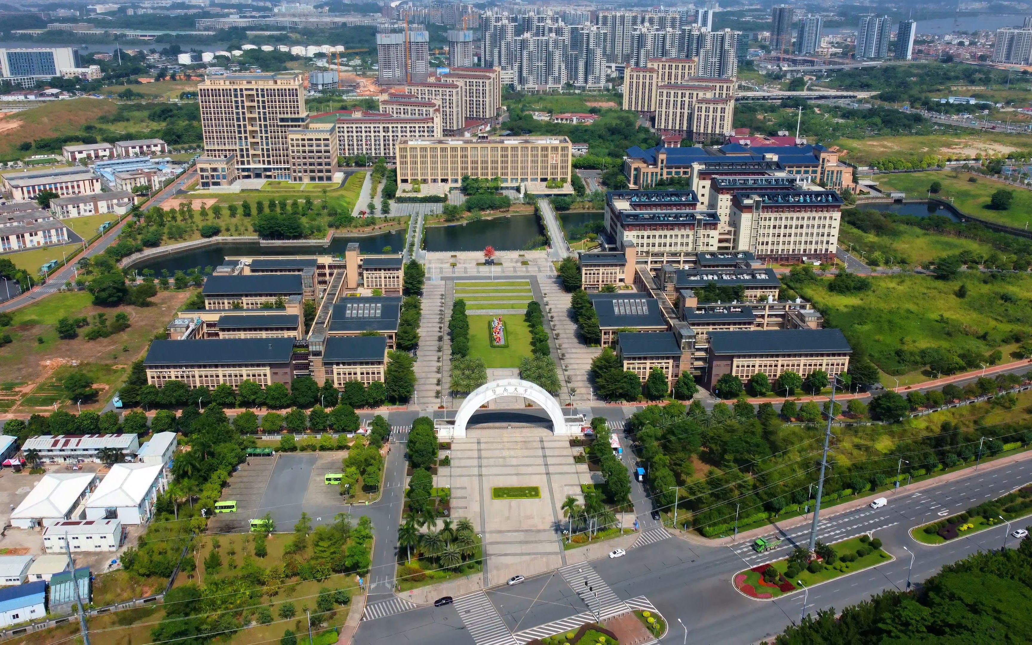 上帝视角看广州-番禺新造暨南大学(番禺校区)