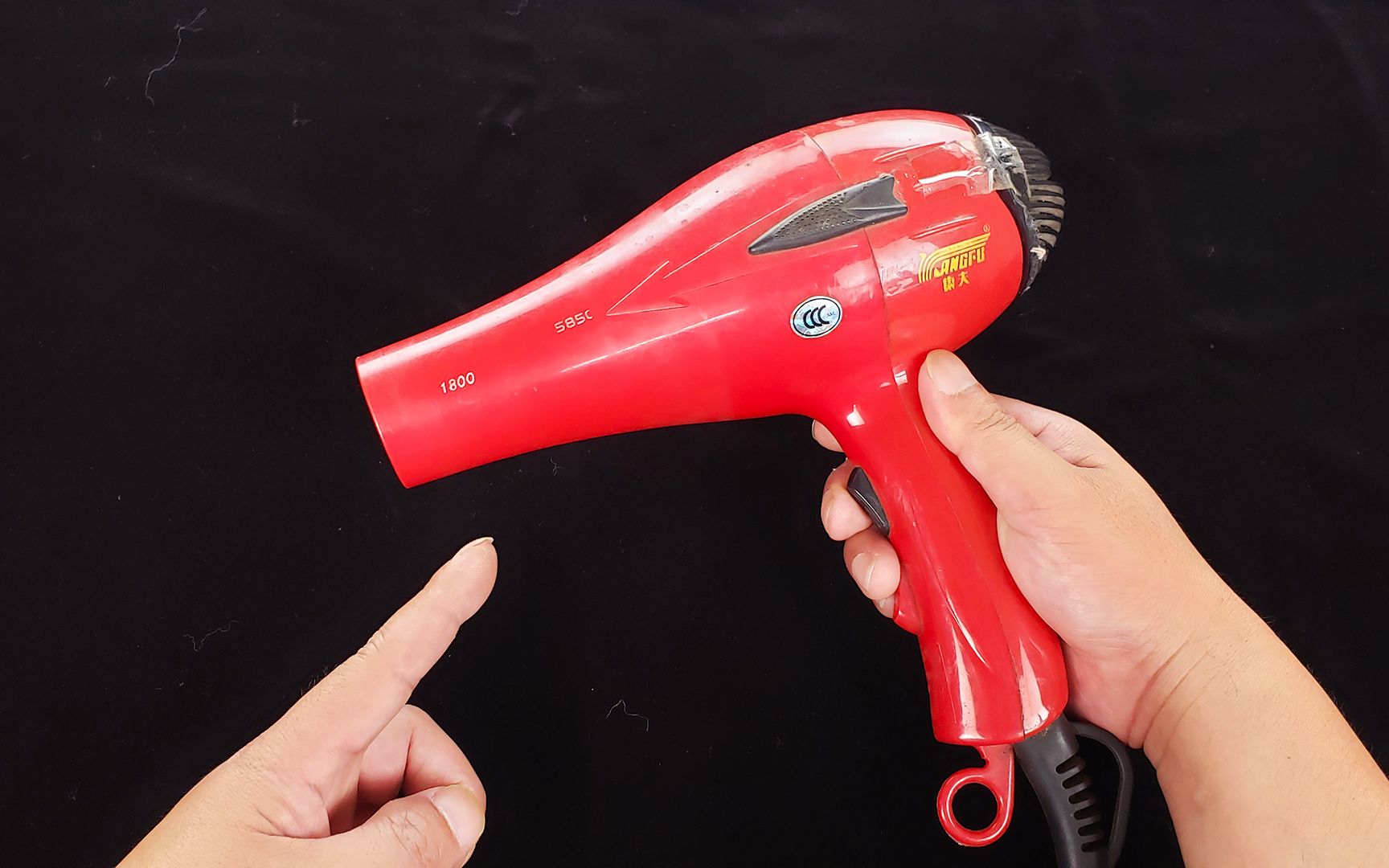 你家有吹风机吗?没想到还有这5大妙用,早些知道就好了,学学吧