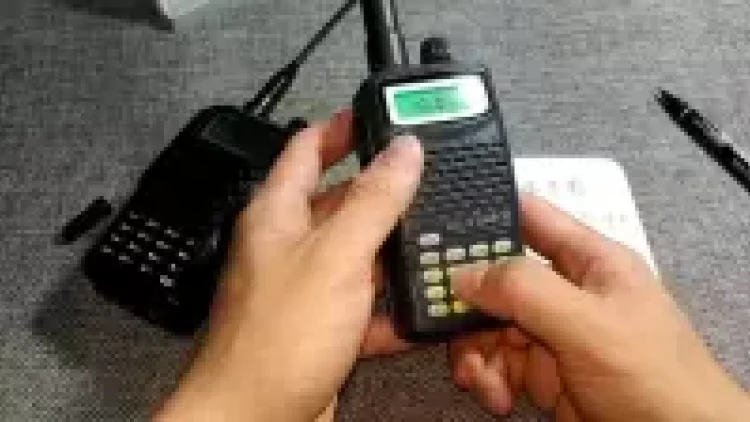 业余无线电的第一步: 认识城市中继台的参数以及如何设置对讲机