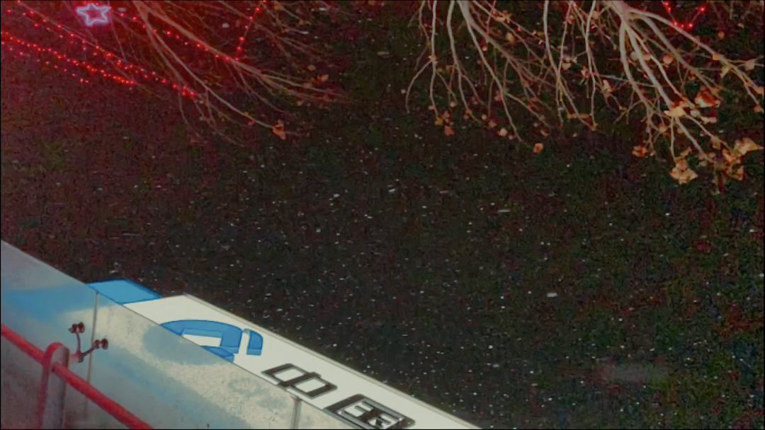 ...日常的短暂记录vlog。回家都有拿酒精全身消毒,进超市也都有量体温。