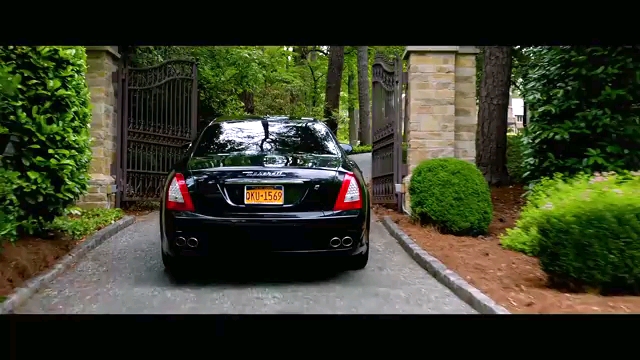 柯尼塞格的极速有多快?300多的时速,路上的车如同静止一般!