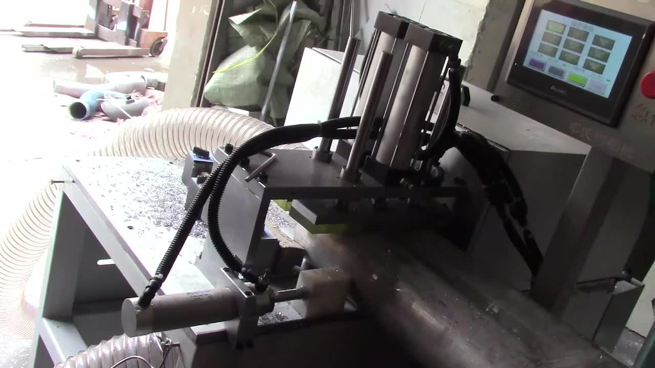 邓氏铝材切割机视频-无毛刺DS-A400实心大铝棒断料机-切大规格棒材...