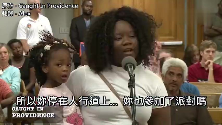 美国网红法官:请小朋友协助判决啦,让严肃的法庭瞬间充满了笑声