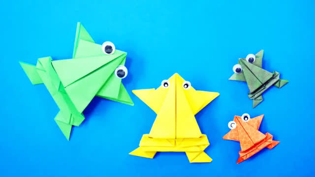 手工创意折纸大全,教你折叠一只能跳跃的纸青蛙