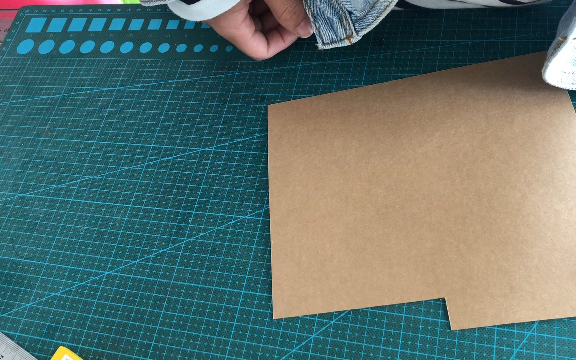 学着修复书籍——diy软的羊皮皮革封面