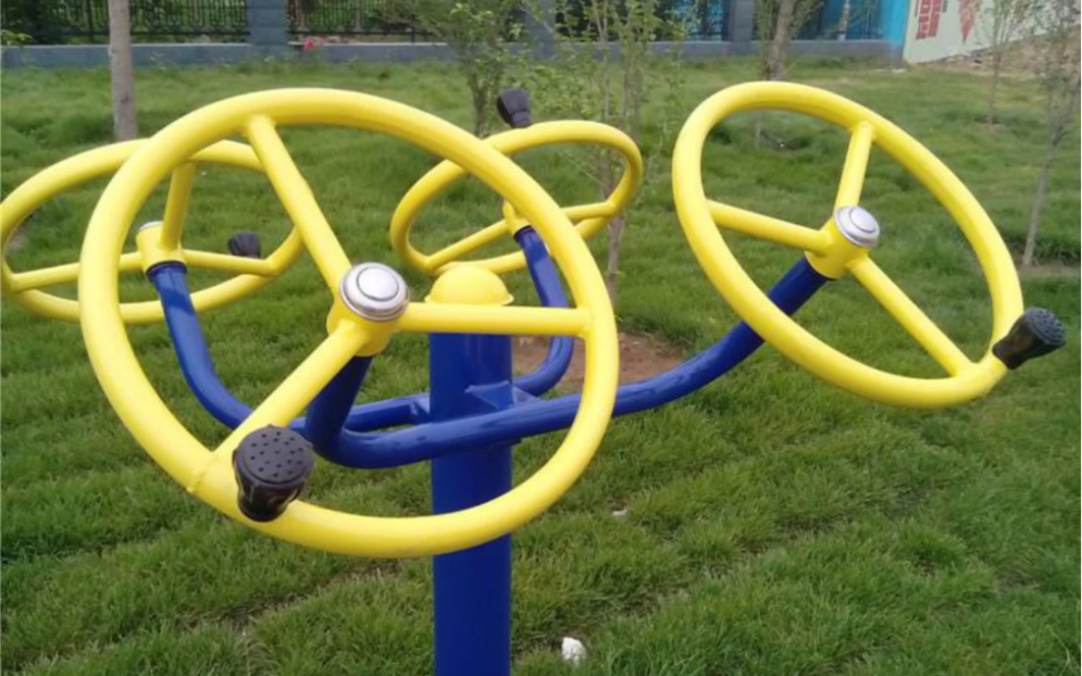 公园里有哪些健身器材呢