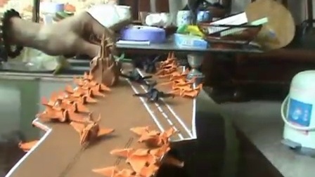 (拍客)折纸狂人打造中国航母战斗群