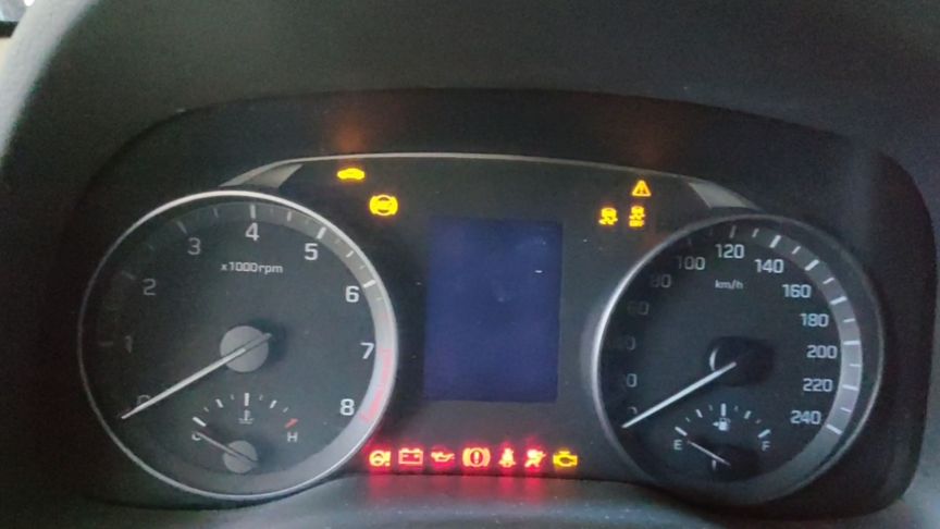 现代领动保养应该怎么选机油。