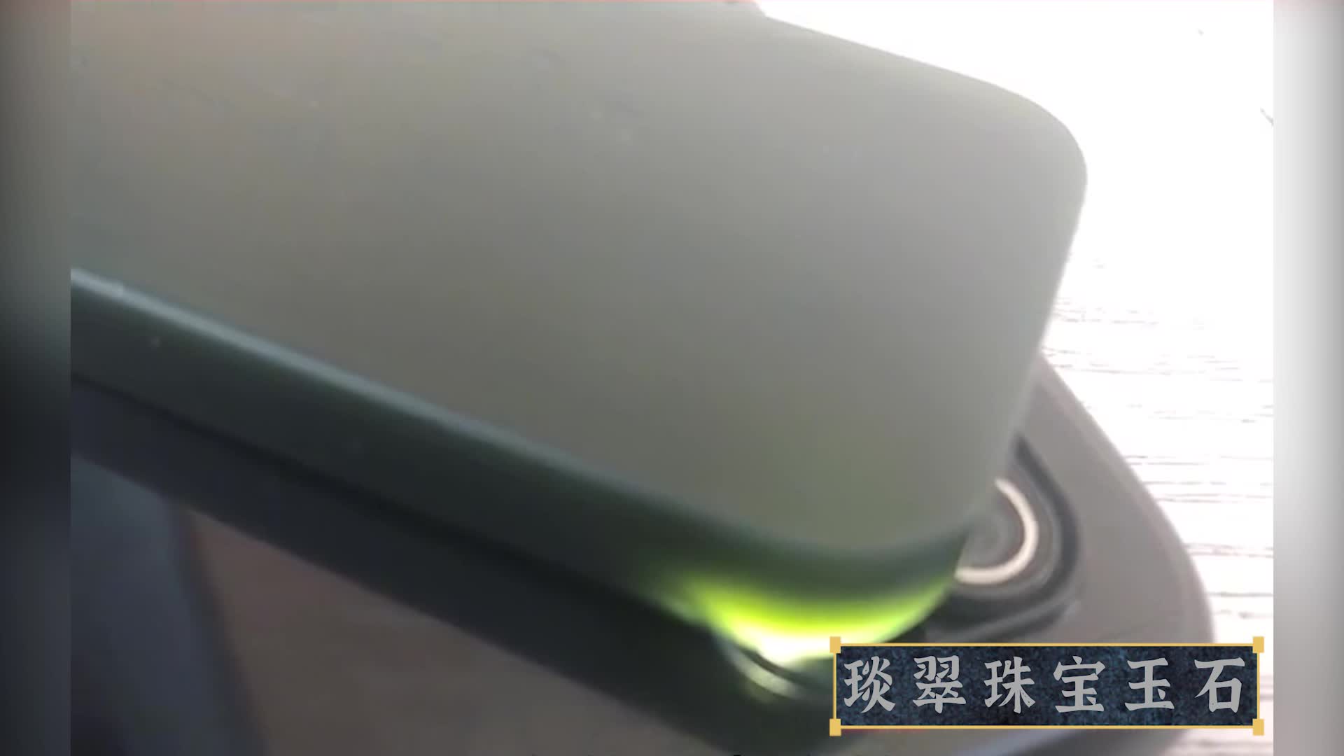 老手告诉你,好的和田玉塔青,到底长什么样