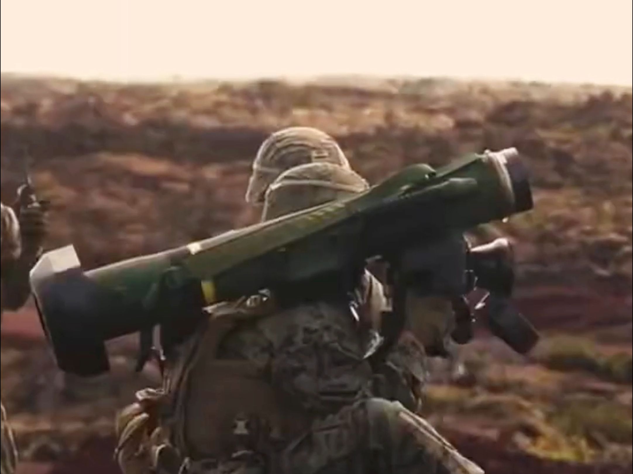 “标枪”反坦克导弹,具备射后不管的性能。