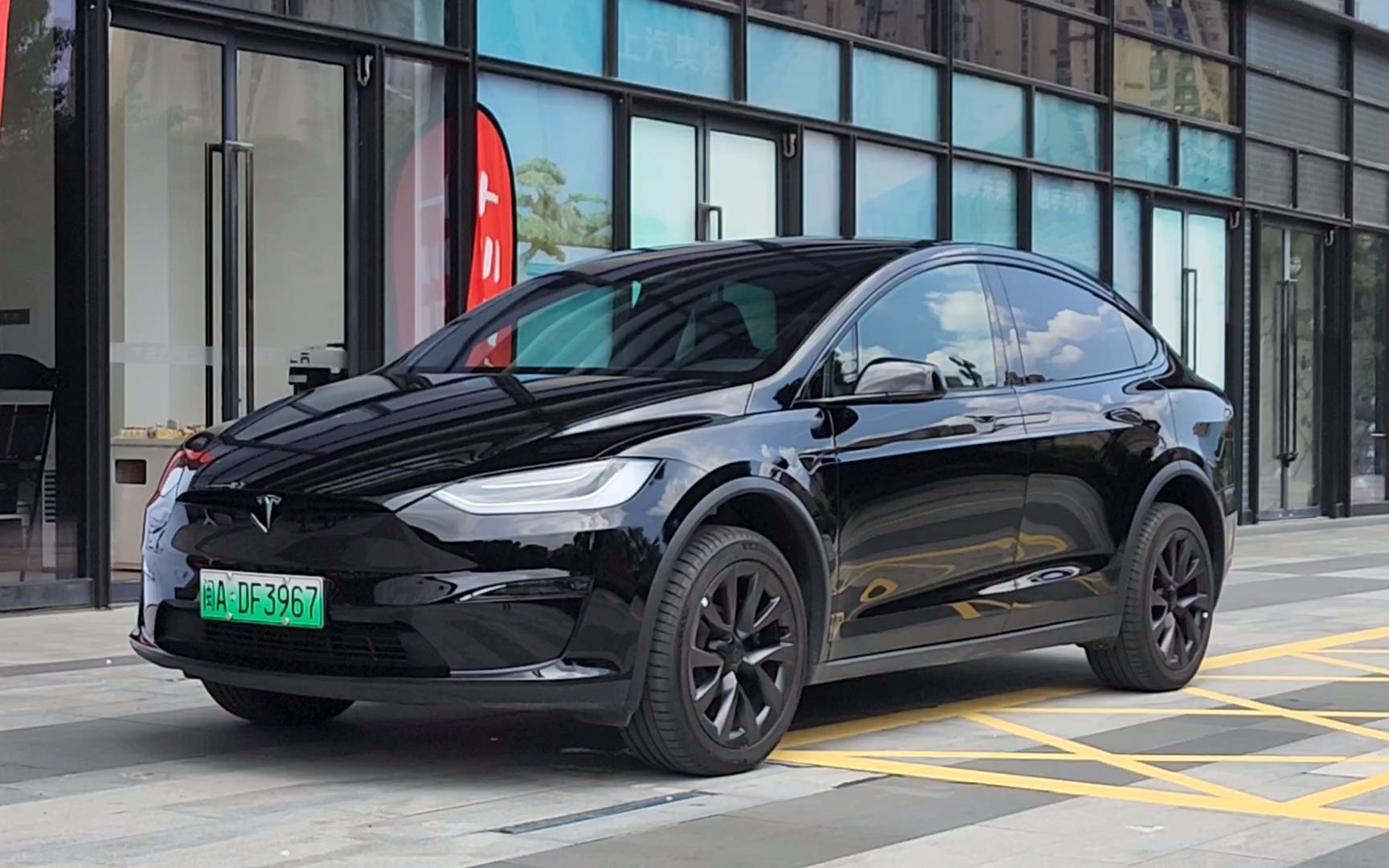 【试驾】特斯拉 新款 Model X,市区试驾,第二排,第三排乘坐,心得分享。
