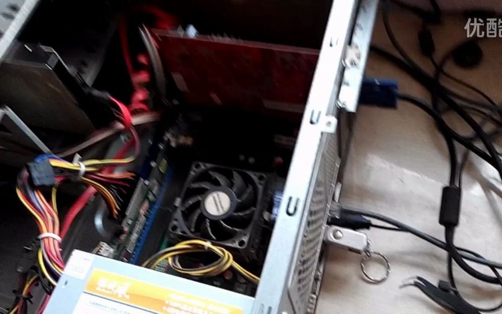 七彩虹主板U盘装系统~xp换win7