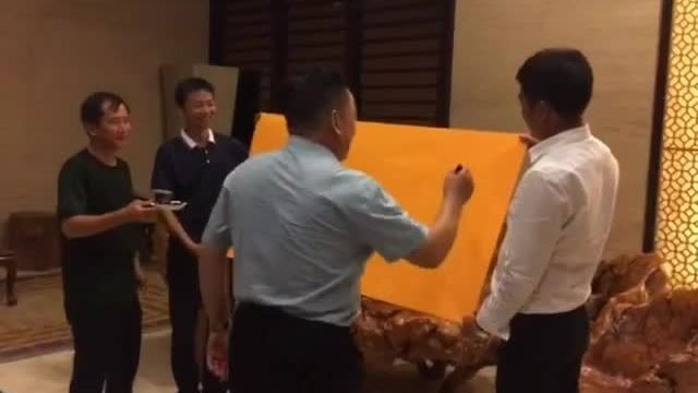沿途一望,生氣蓬勃…是树立坚定的理想和信念文化自信的表现…