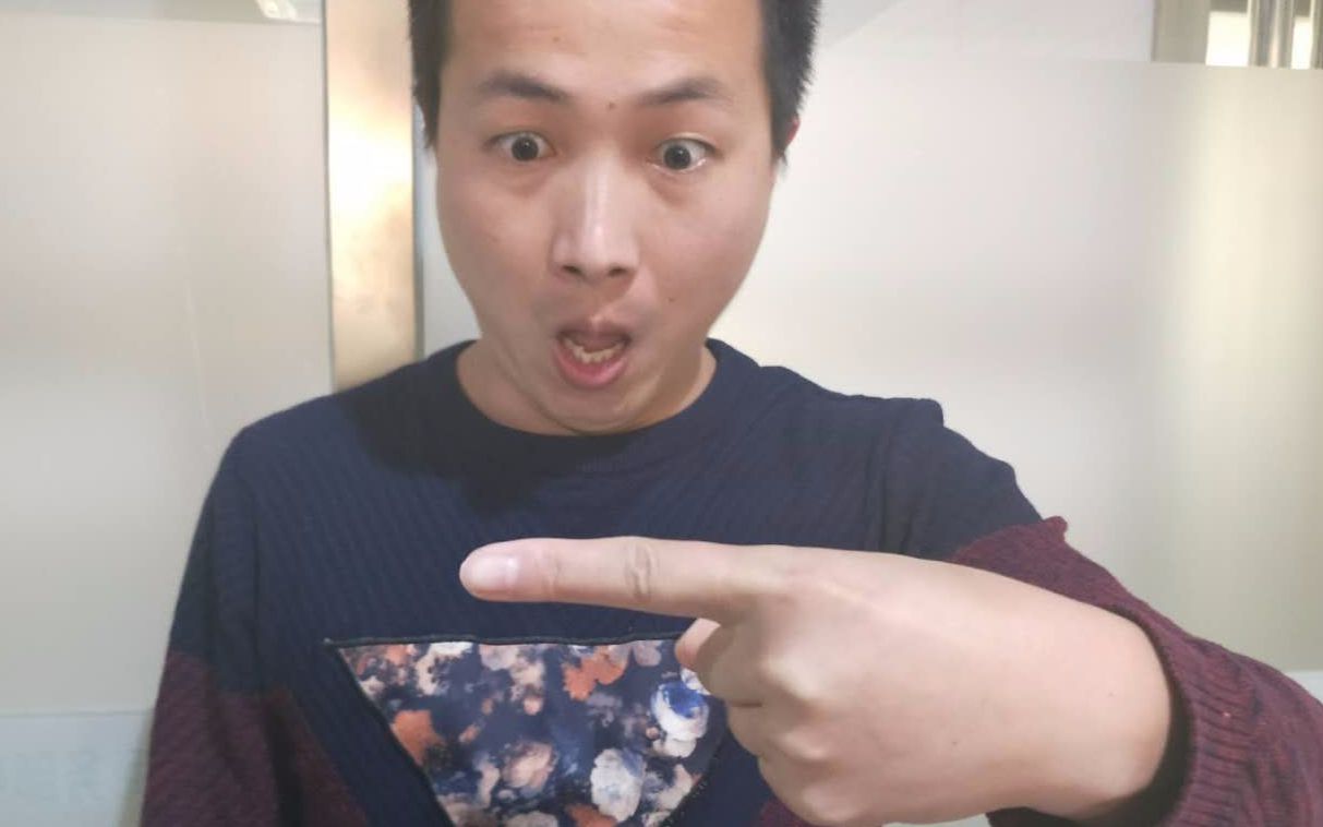 魔术教学:手指竟然可以拉长10厘米!手指完好无损!其实特简单