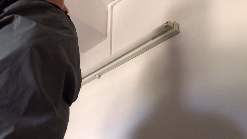 普通日光灯管更换Led灯的方法,一看就会。
