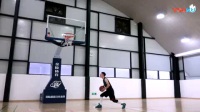 ...你从零开始学篮球: 教你三步上篮中不同的投篮姿势截取了一段小视频