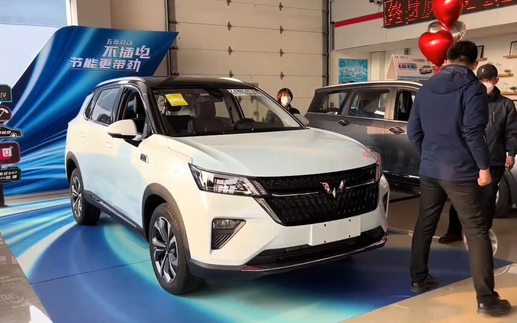 2022款五菱星辰2.0电速版最新落地价格来了,你觉得值吗?