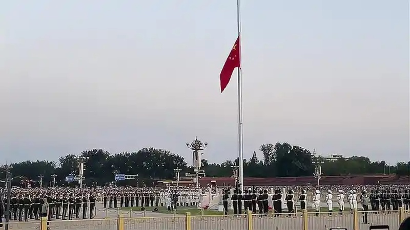 祖国万岁!2025年天安门广场升旗仪式震撼人心