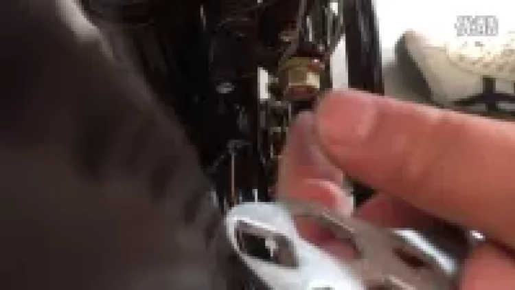 《山地车》前拨变速器调整