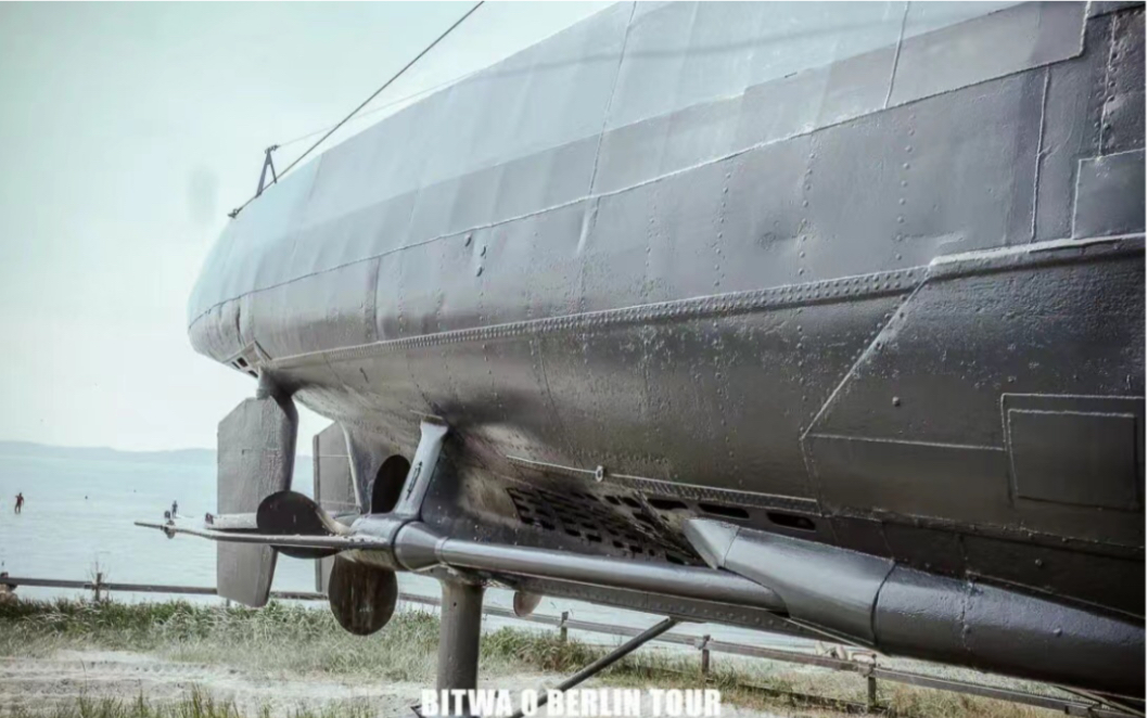 小号手1/48 u艇制作-13 船体应力、围壳网状甲板追加