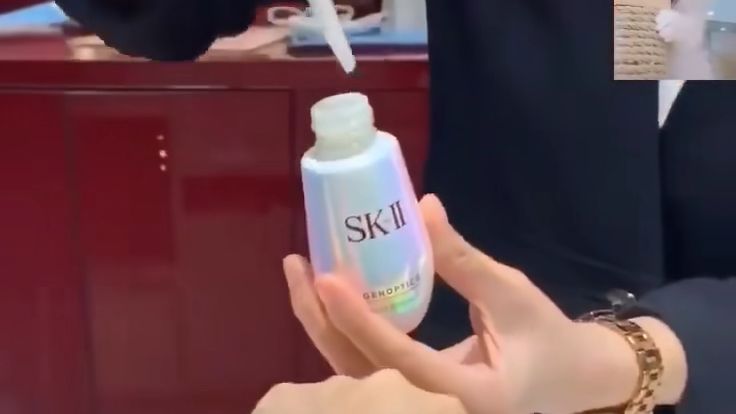 sk2小灯泡如何正确使用
