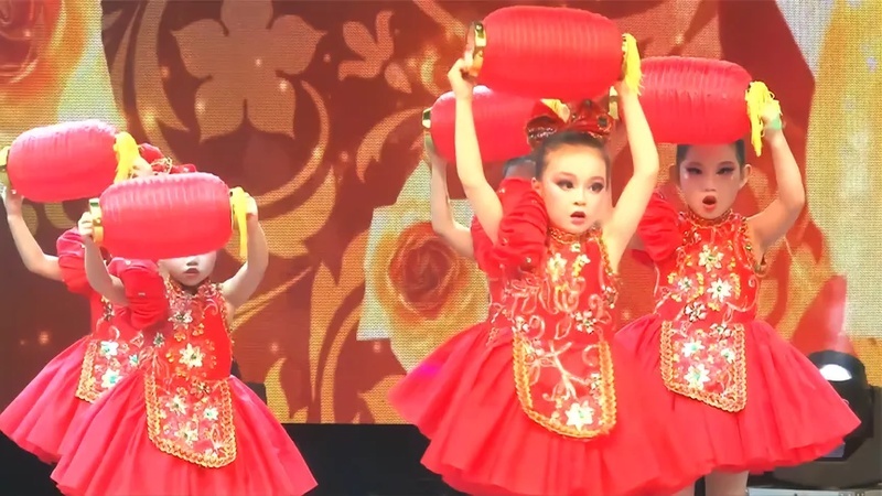 幼儿舞蹈《说唱中国红》大气震撼的开场舞蹈 吉祥喜庆
