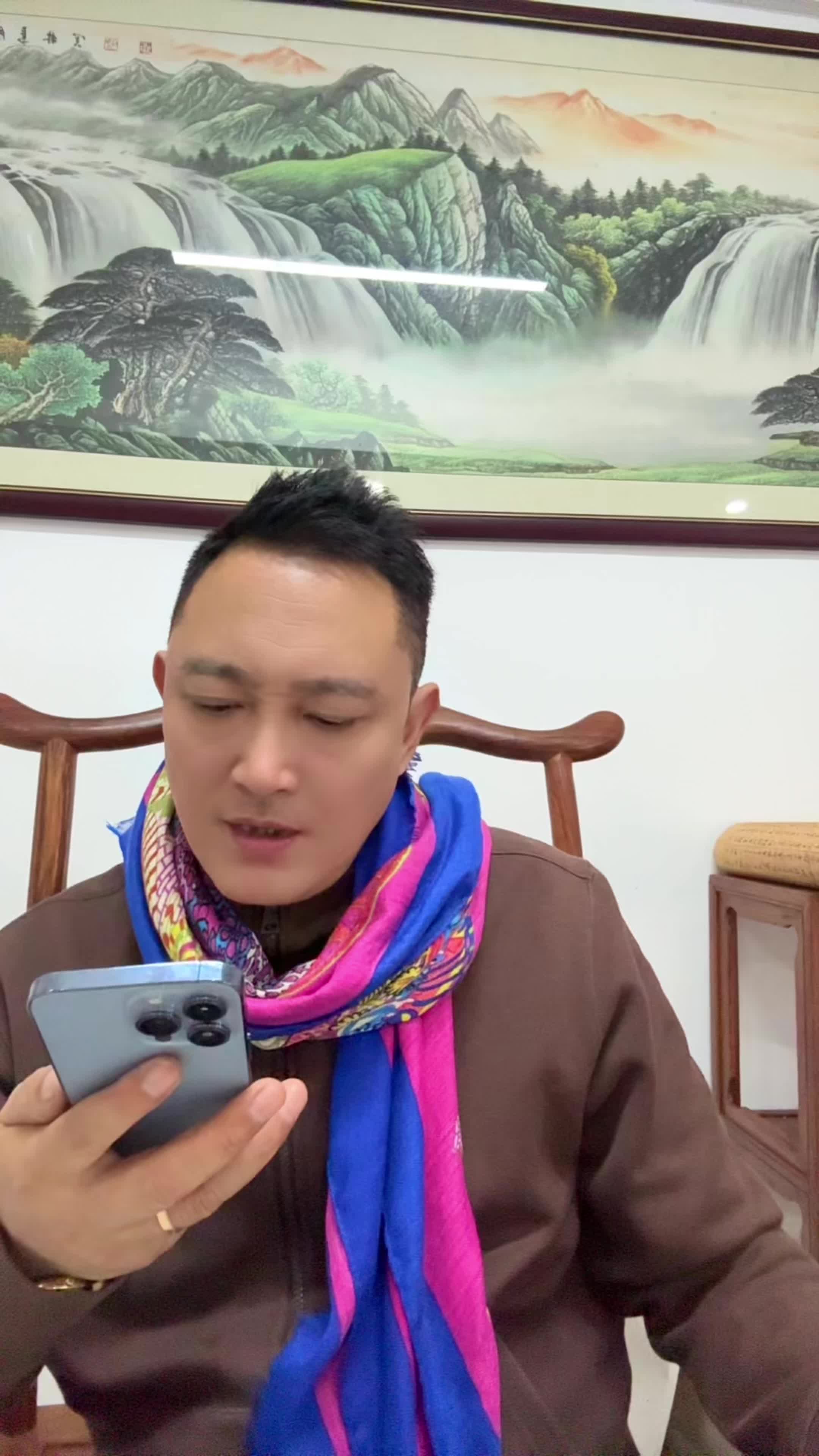 老铁,你们帮我估算下我的身价吧#搞笑 #一本正经胡说八道 #我负责闹...