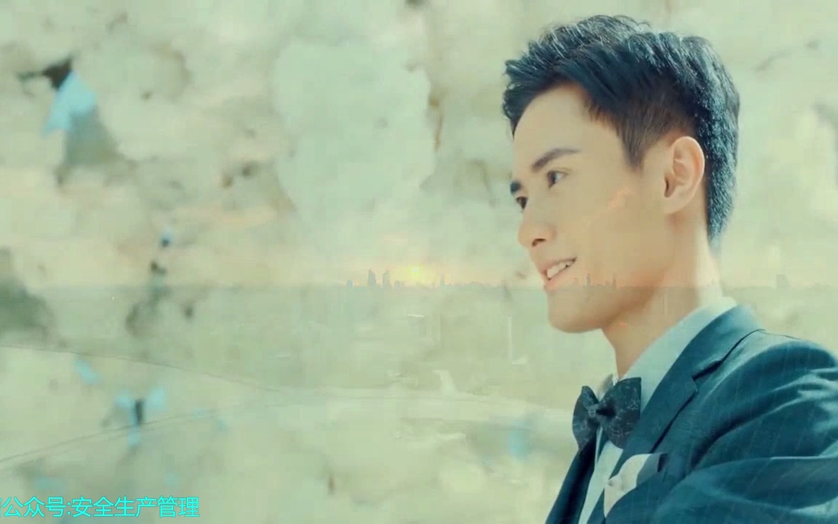 交通安全警示教育片:文明交通进驾校