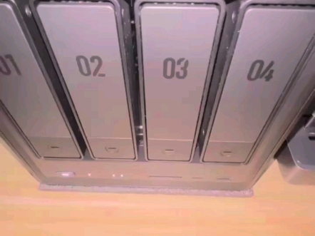 绿联nas品控交响乐,叮铃咣啷