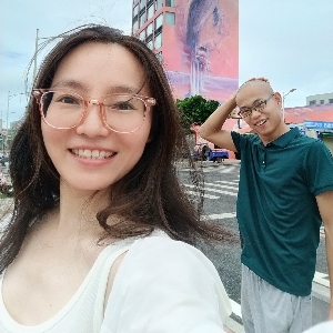 两只蜗牛一只壳 