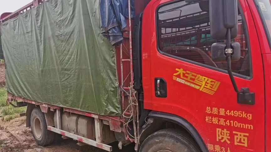 四米二825轮胎挂黄牌总质量能上到11吨,你还会考虑买吗?